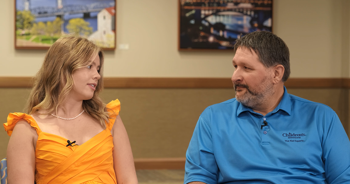 Former ICU patient reunites with her ECMO nurse 13 years later ...