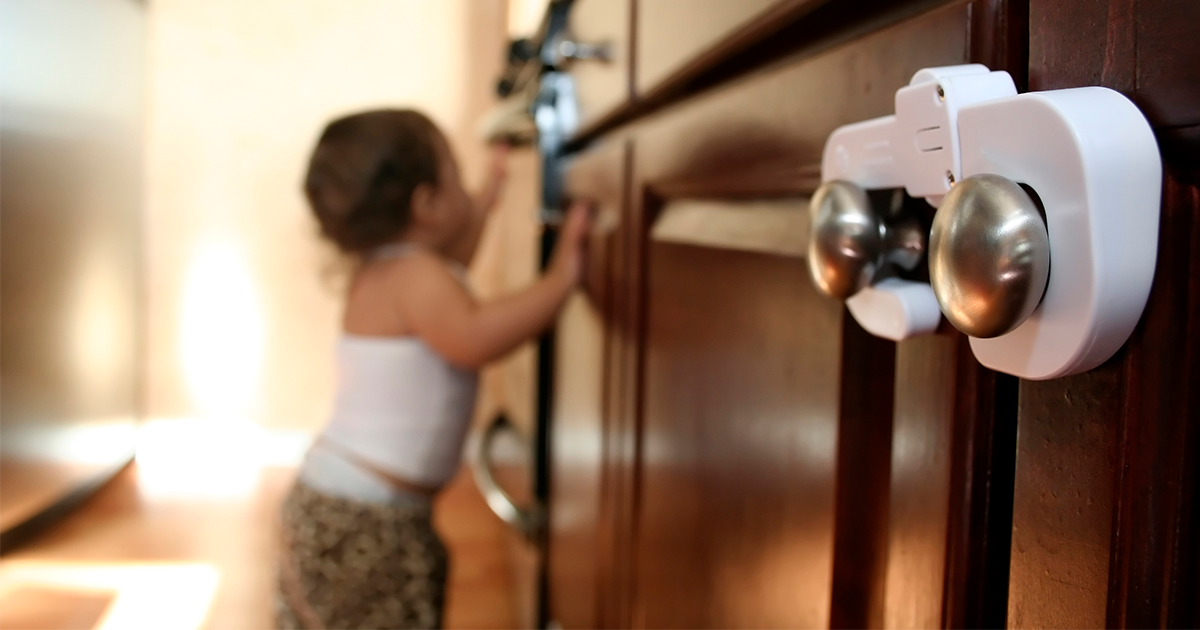 How you can prevent poisonings in your home - Children's Minnesota