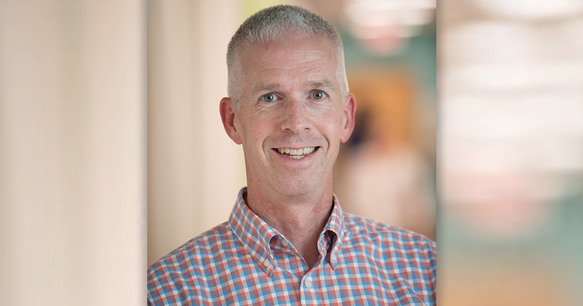 Dr. Michael Richards receives 2021 St. Baldrick’s Foundation ...